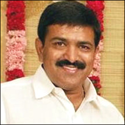 జగన్ గూట్లోకి మళ్ళీ ద్వారంపూడి? | Kakinada MLA Dwarampudi| YS jagan MLA Dwarampudi| MLA ...